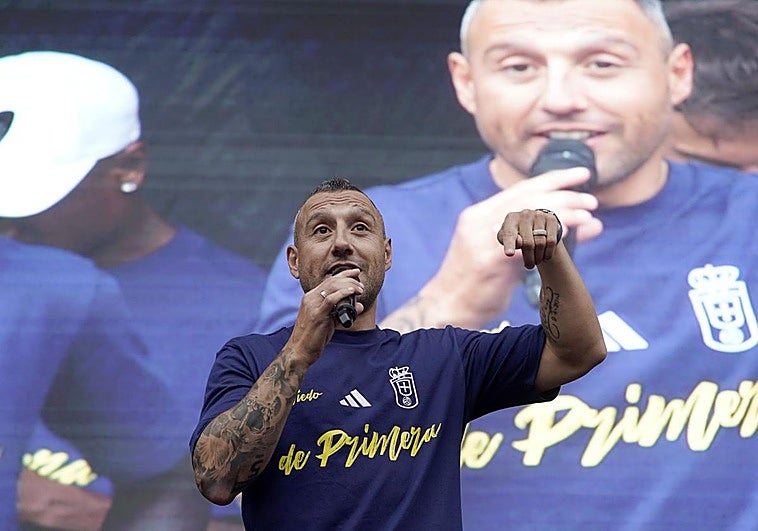 «Él manda»: la explicación del Real Oviedo sobre el futuro de Santi Cazorla | El Comercio ...